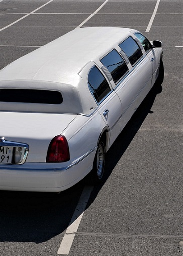 When Should You Consider Hiring Professional Limo Services? - Beauty ...