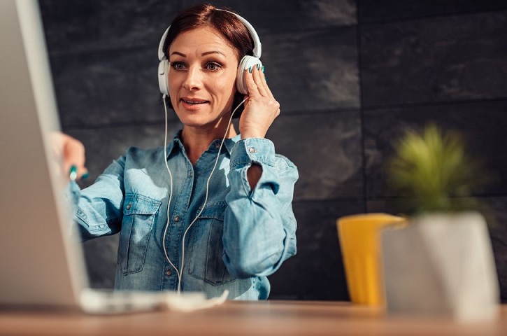 Benefits Of Online Singing Classes - Beauty and the Mist