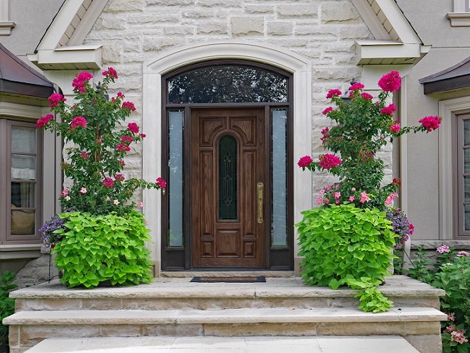 How to Make Your Home’s Entrance Say “Hello” - Beauty and the Mist