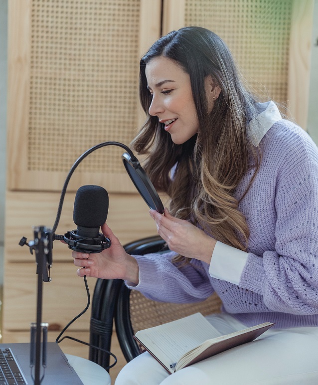 4 Things To Know When Starting a Podcast - Beauty and the Mist