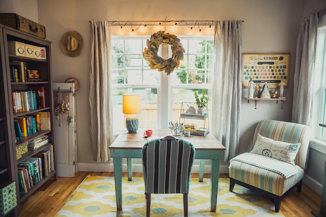 How to Create an Ideal Working-from-Home Environment - Beauty and the Mist