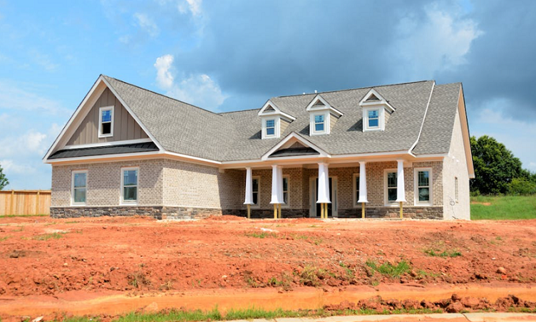 How to Choose the Right Color of Roofing - Beauty and the Mist